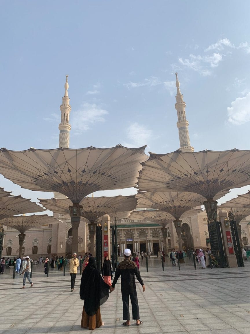 Download Buku Al Arabiyah Baina Yadaik PDF Paling Lengkap | Hamam